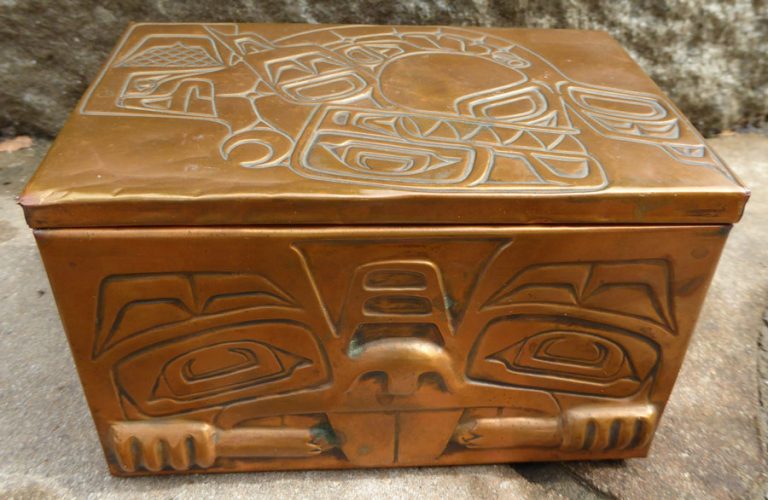 Native American Artifacts ⋆ Copper Shield Tribal Art